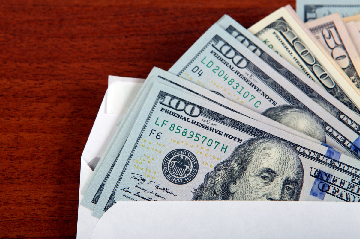 Proponen cheque de $600 por ingresos de aranceles - El Diario NY
