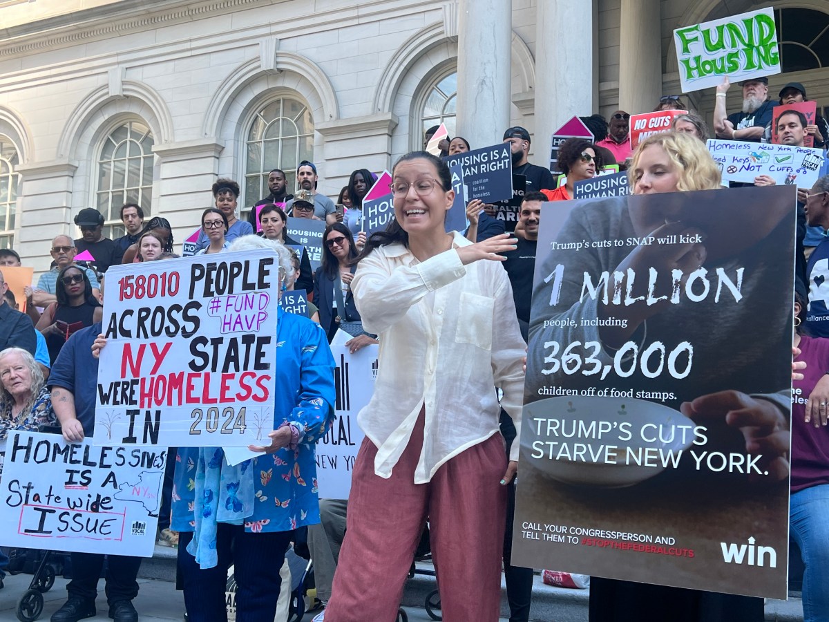 Alertan que NYC sufrirá graves consecuencias por recortes de Trump a ...