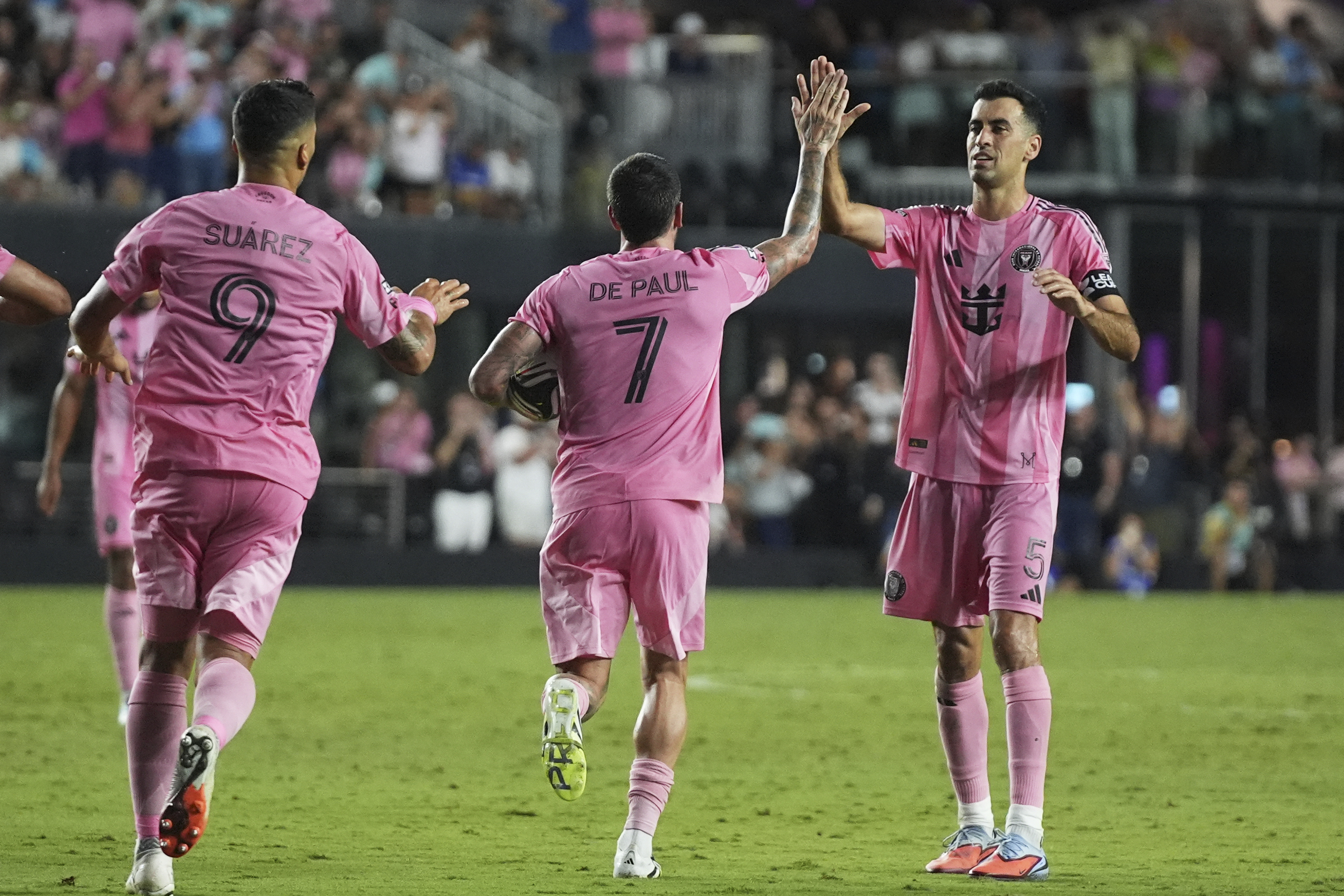 Sergio Busquets anuncia que colgará los botines a final de temporada ...