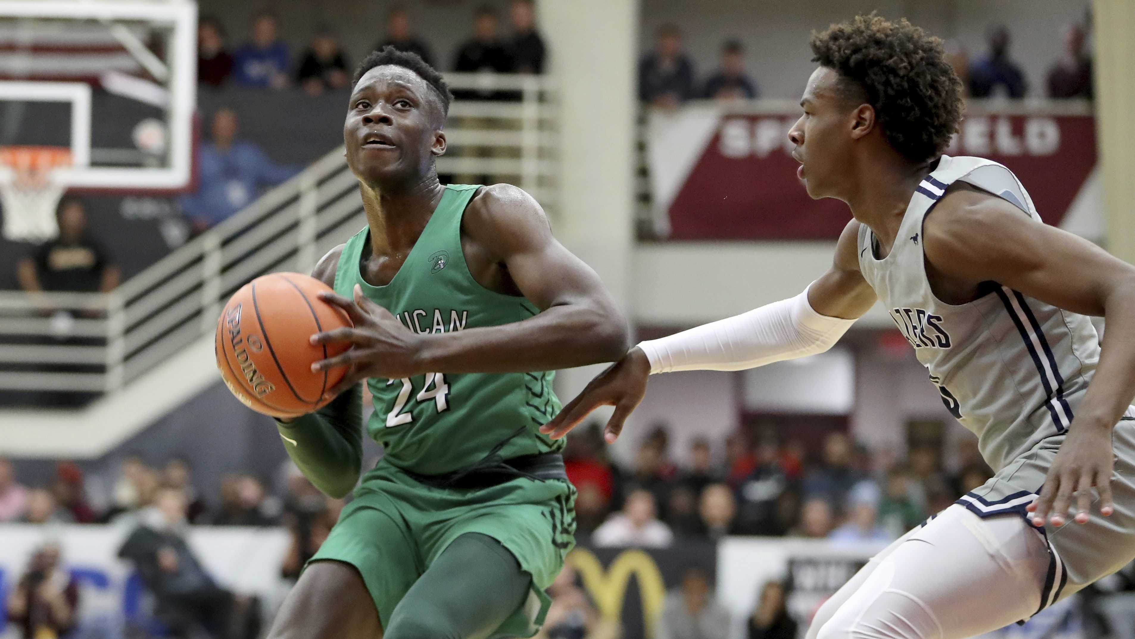 Alex Antetokounmpo firma con Milwaukee y se une a Giannis y Thanasis ...