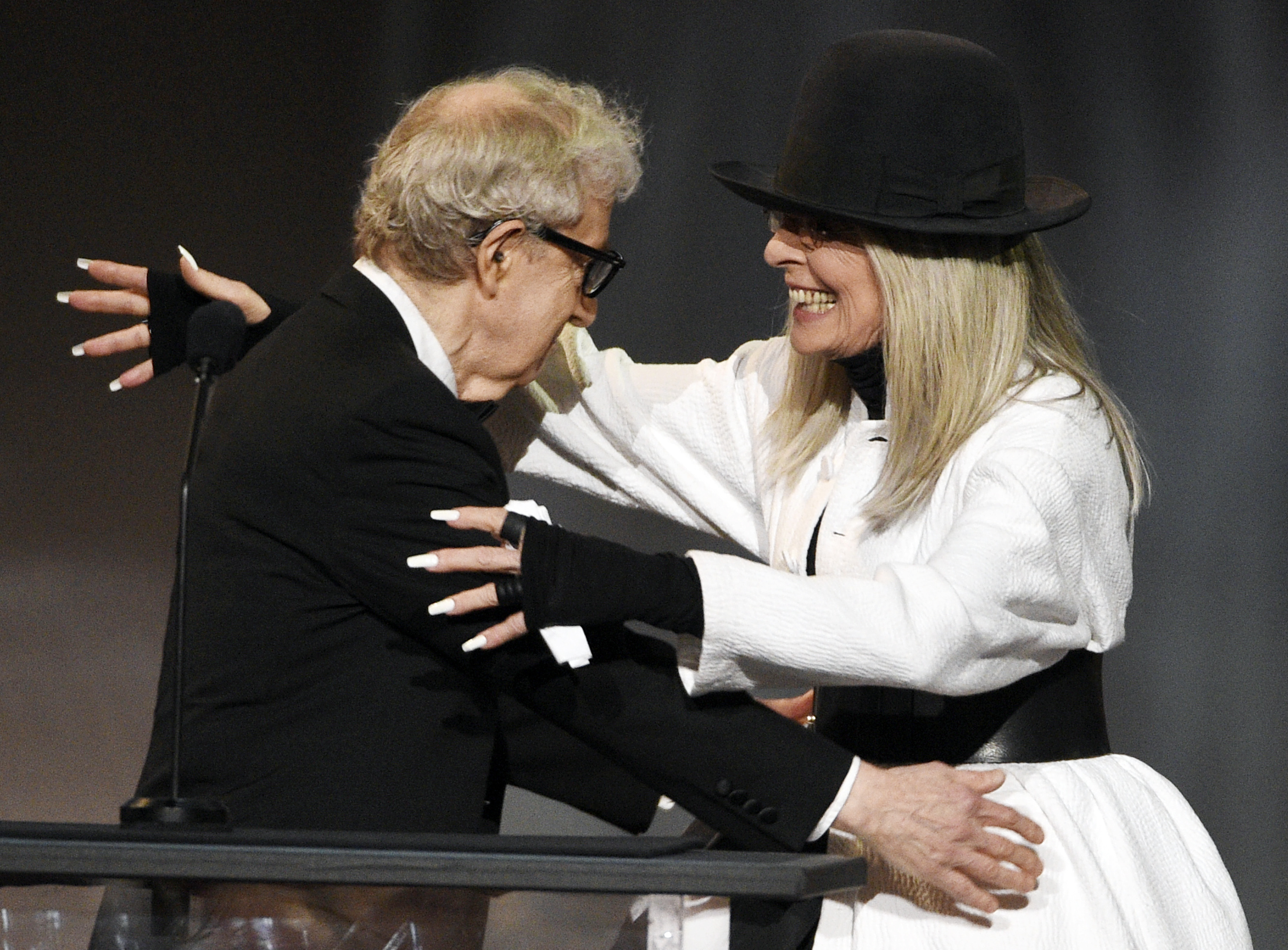Woody Allen dedicó un artículo a la fallecida Diane Keaton - El Diario NY