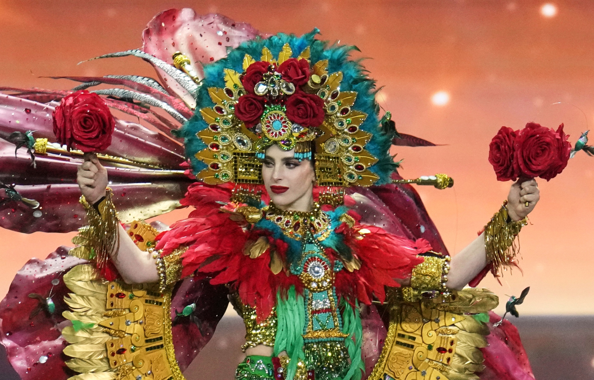 Raúl Rocha defiende a Fátima Bosch, Miss Universo 2025 - El Diario NY