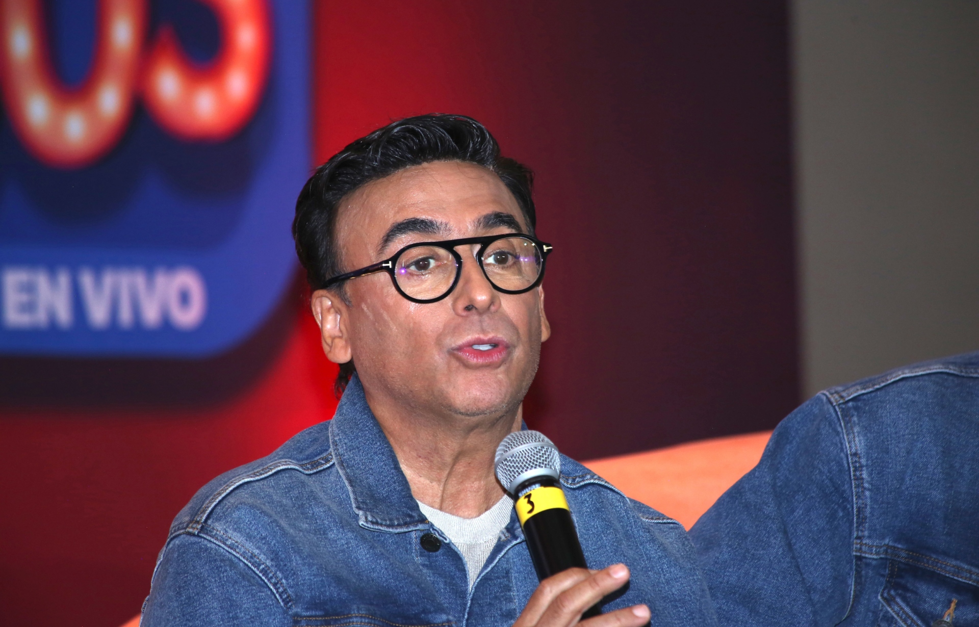 Adal Ramones confirma que conducirá La Granja VIP - El Diario NY