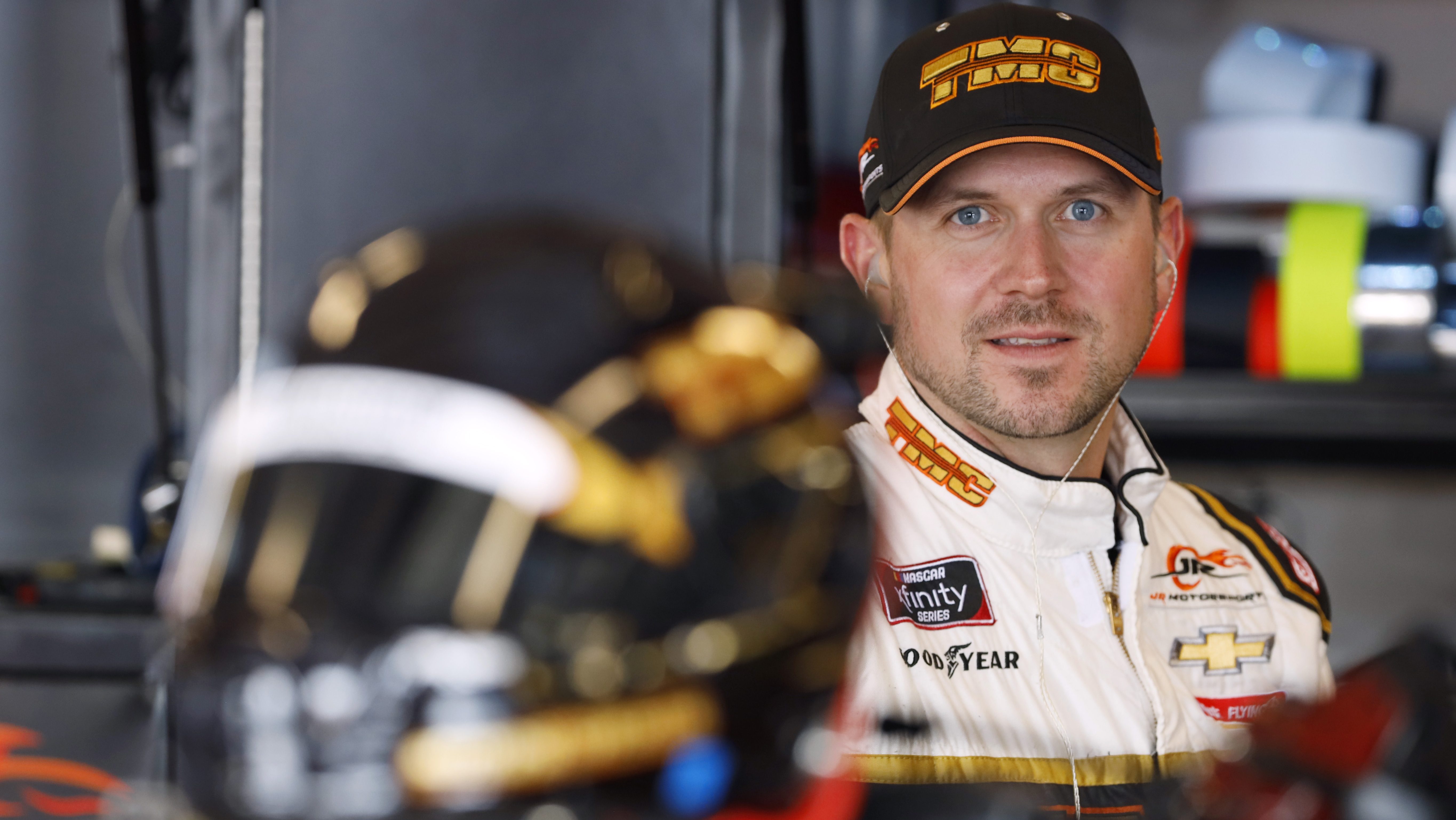 Murió Michael Annett, expiloto de Nascar y exjugador de USHL - El Diario NY