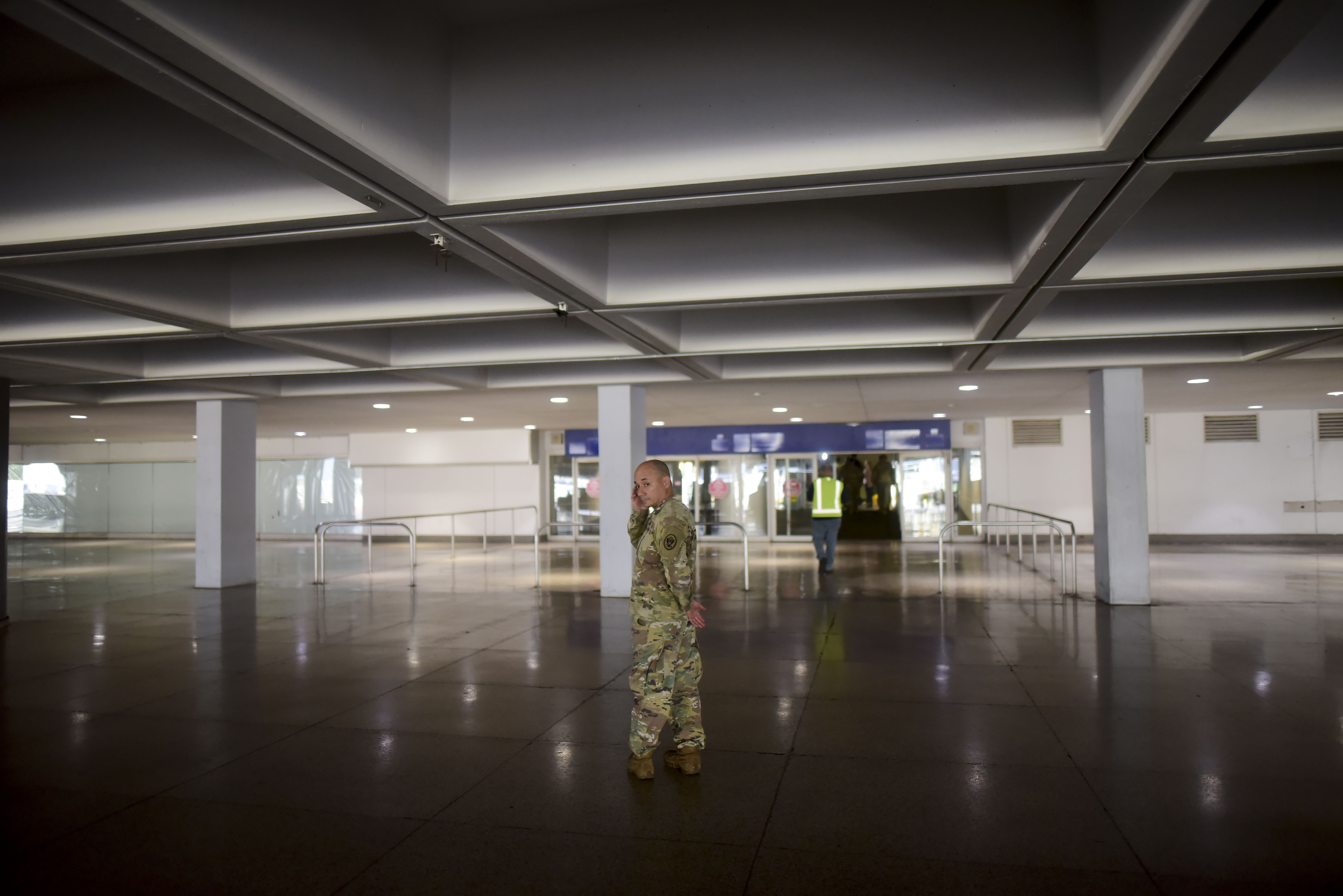 Cientos de vuelos cancelados en Puerto Rico por restricción del espacio ...