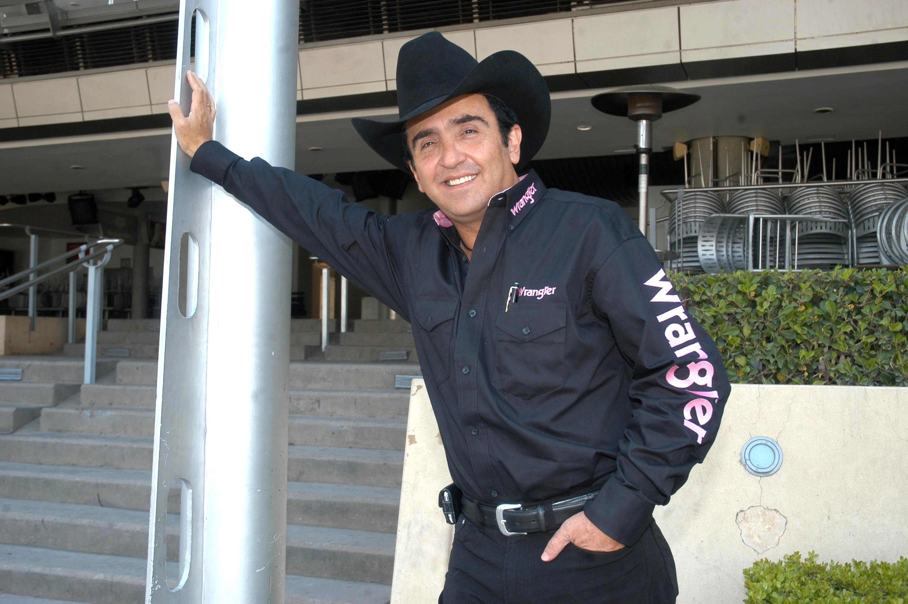 Vicente Fernández Jr. sorprende al presumir su cambio físico tras ...