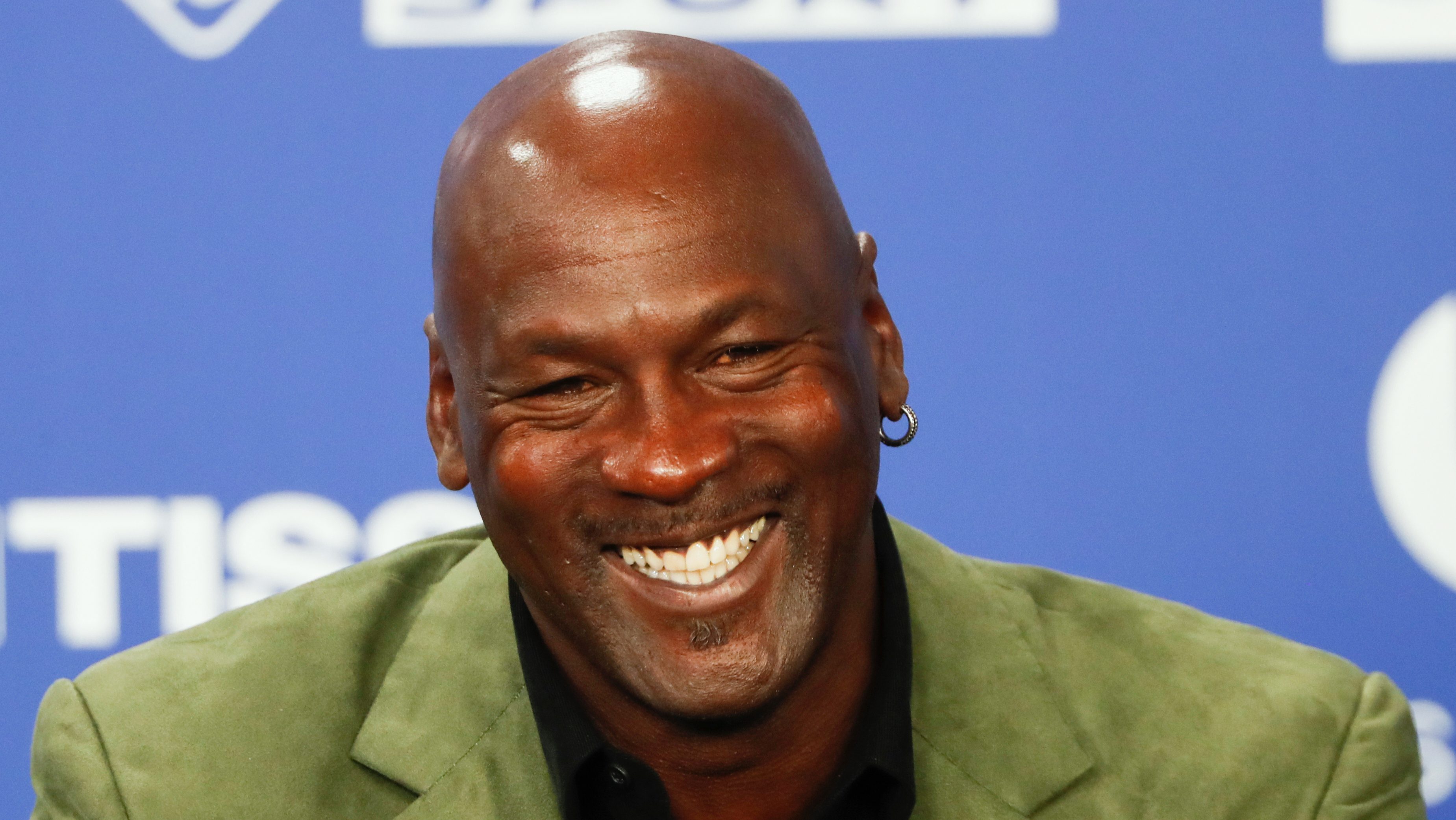 Michael Jordan celebra como propietario - El Diario NY
