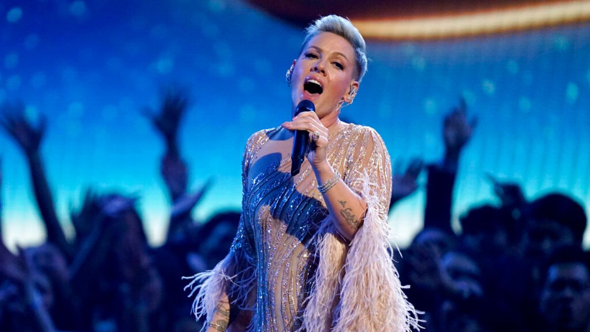 Pink aclara en Instagram que no está separada de Carey Hart - El Diario NY