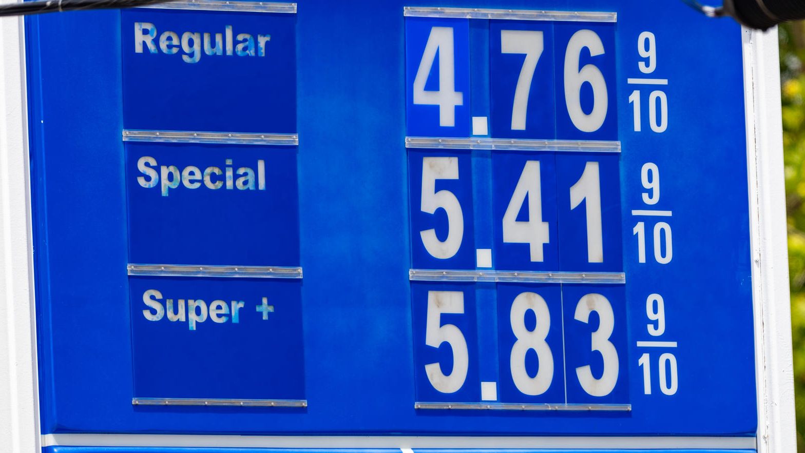 EE.UU. inicia el verano afectado por el alza de la gasolina por la ...