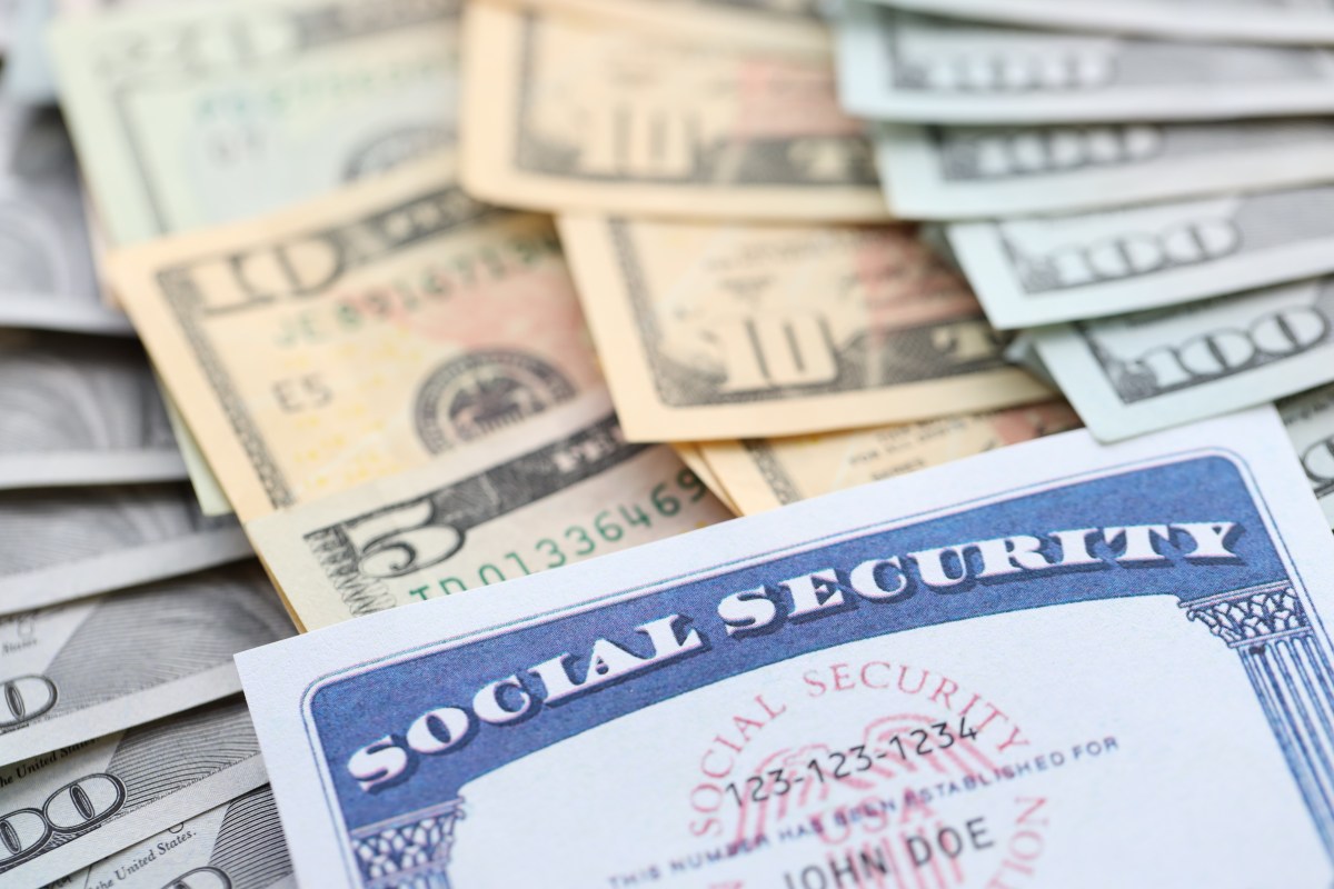 Seguro Social podría subir $81 en 2027 - El Diario NY